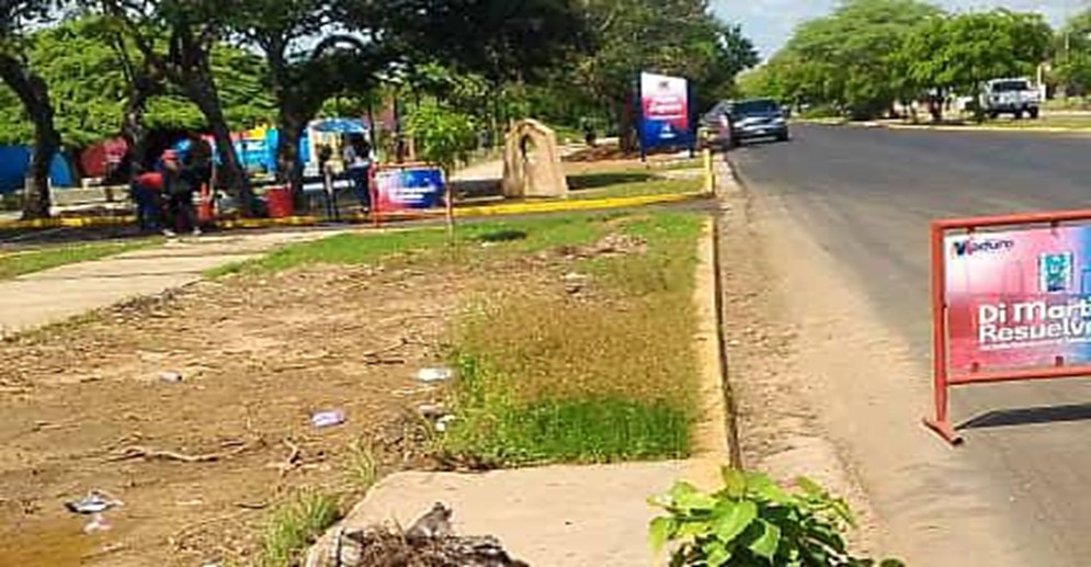 ¡Una tonelada de basura! Alcaldía de Maracaibo limpia drenajes de la ...